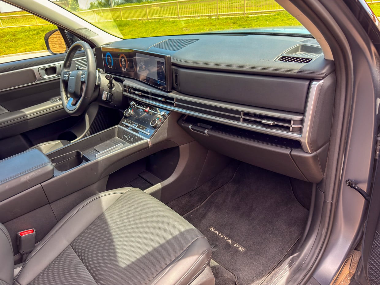 2025 Hyundai Santa Fe XRT Review: A Big and Boxy New Beginning