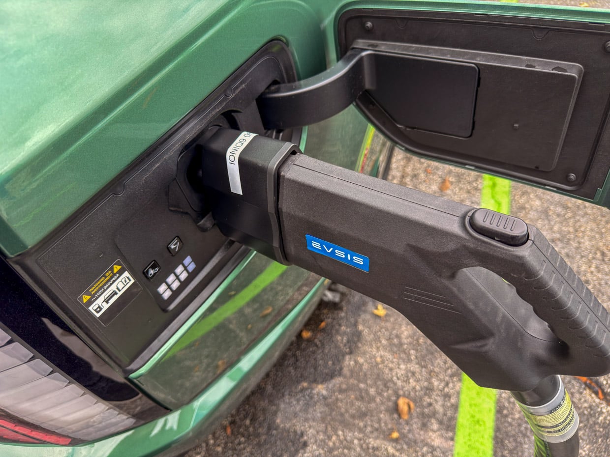 2026 Hyundai IONIQ 9 Calligraphy Review: Smooth, Spacious, and Speedy